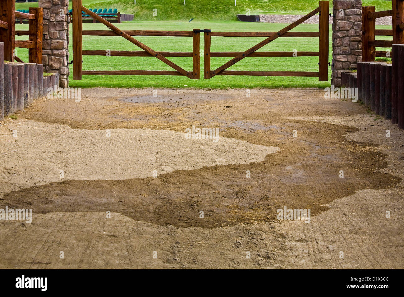 Horse arena hi-res stock photography and images - Alamy