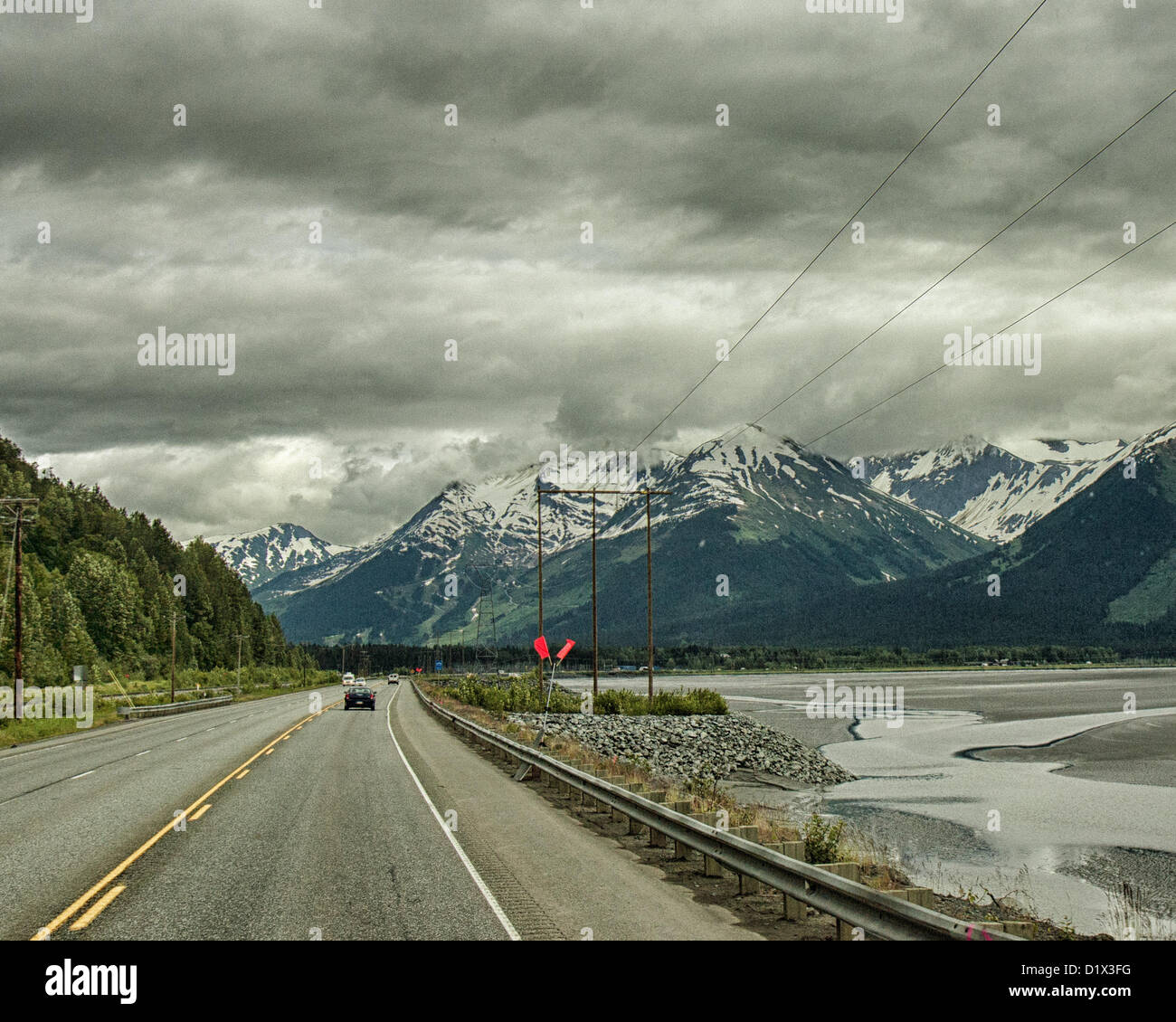 National scenic byway alaska snow hi-res stock photography and images ...