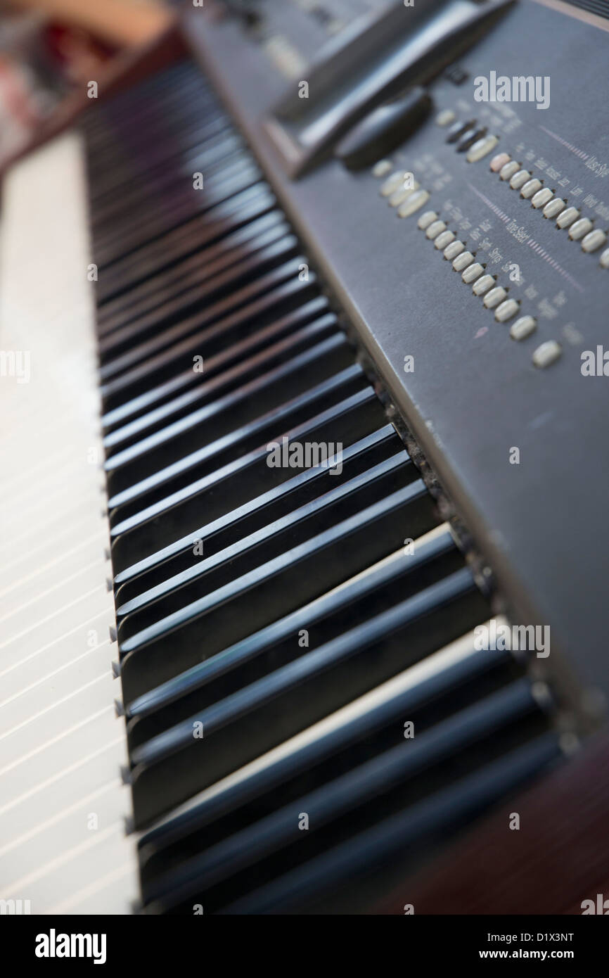 Play keyboard hi-res stock photography and images - Alamy
