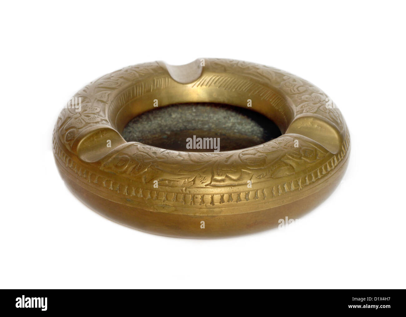 Ashtray hi-res stock photography and images - Alamy