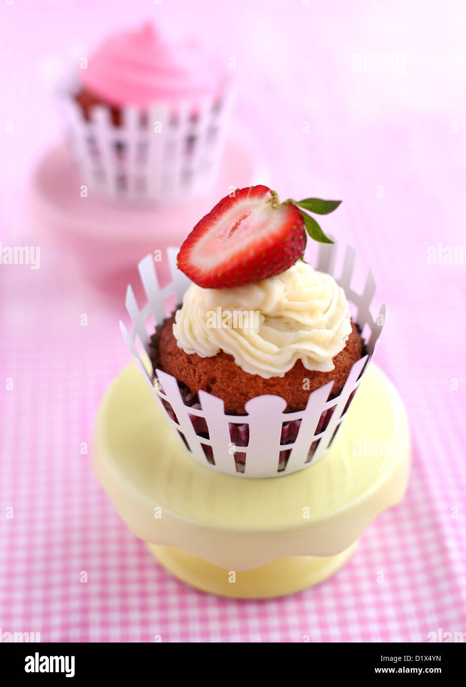 Cupcake dessert hi-res stock photography and images - Alamy