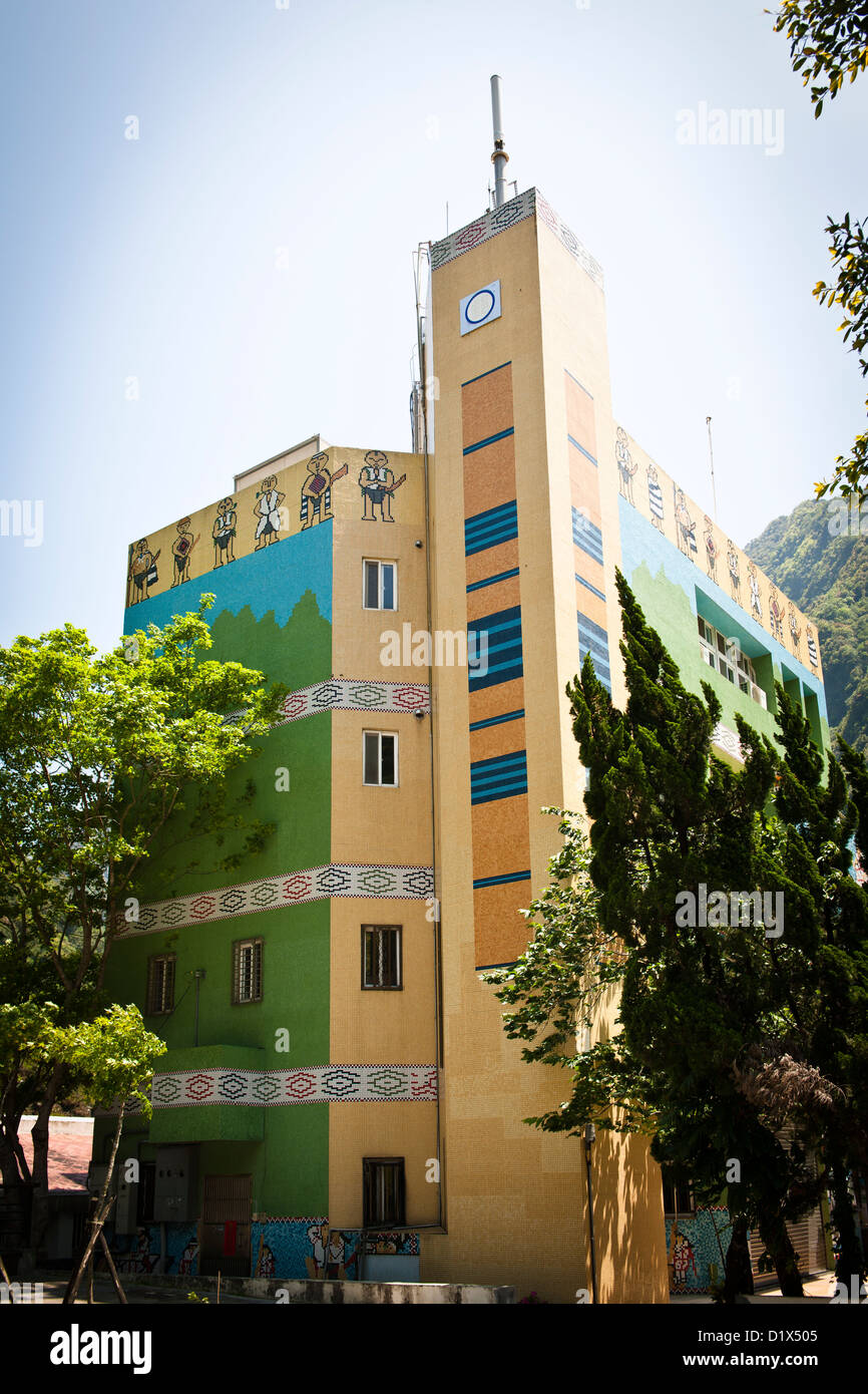 Colorful building hi-res stock photography and images - Alamy