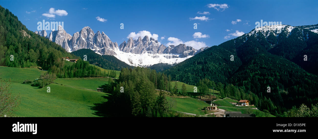 The Dolomites (Geisler Gruppe) viewed from St. Magdalena, Val di Funes ...