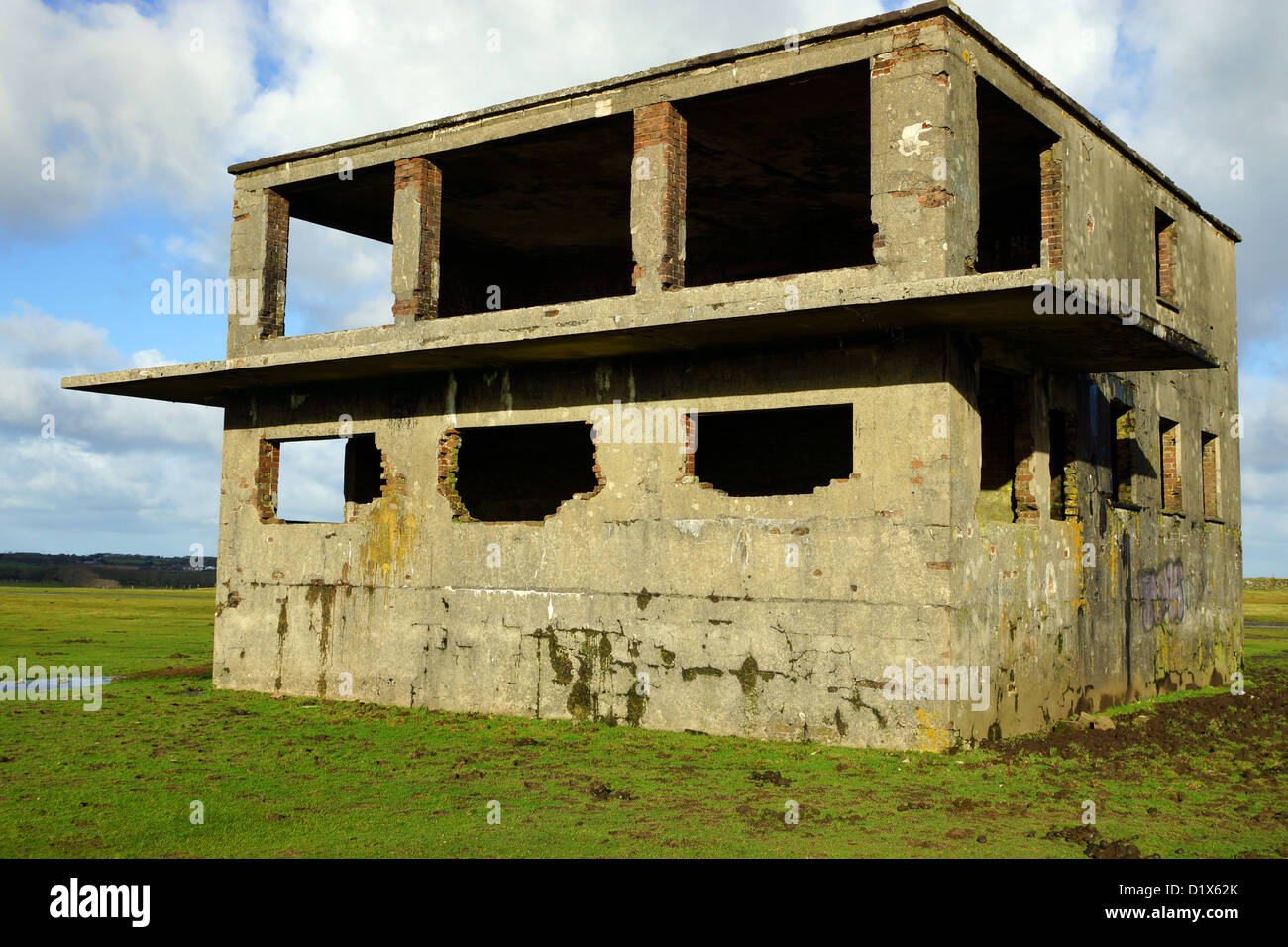 WW2 Control Tower at RAF Davidstow Moor, Cornwall, UK Stock Photo - Alamy