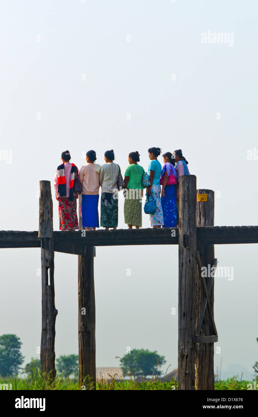 The ladies bridge hi-res stock photography and images - Alamy
