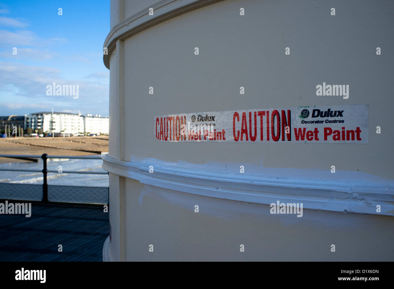 Wet Paint sign Stock Photo - Alamy