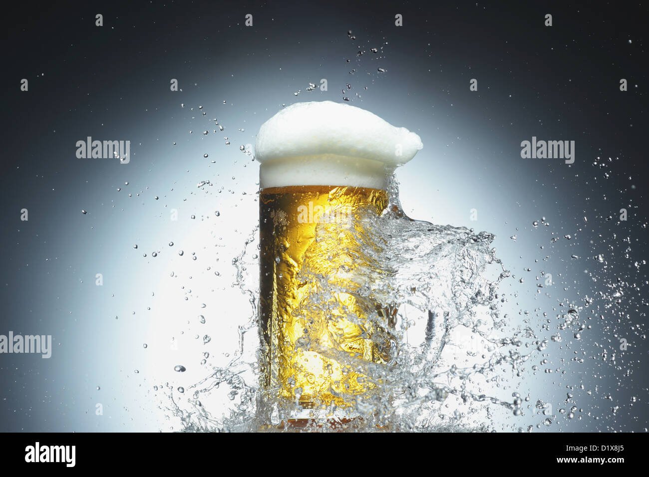 Dripping beer tap hi-res stock photography and images - Alamy