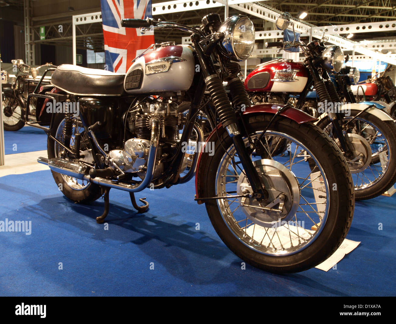 Triumph motorbike vintage hi-res stock photography and images - Alamy