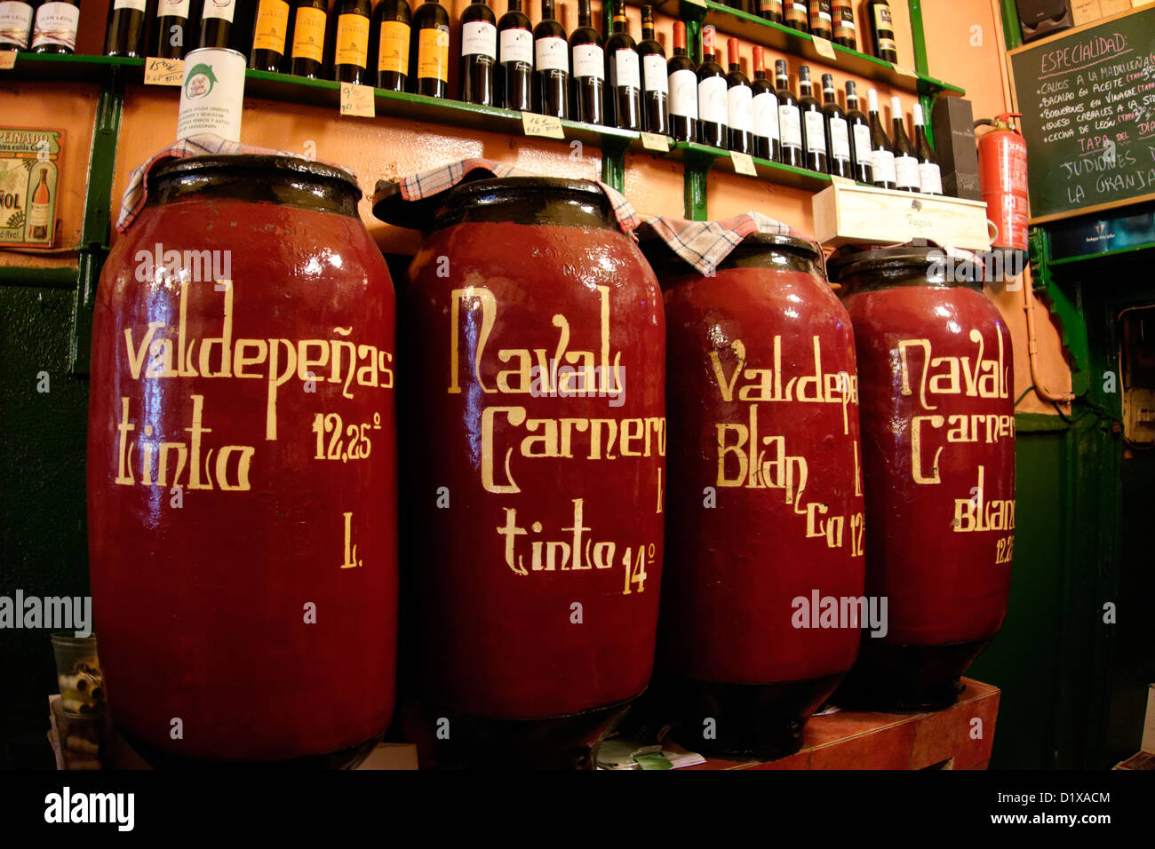 Drink wine spain hi-res stock photography and images - Alamy