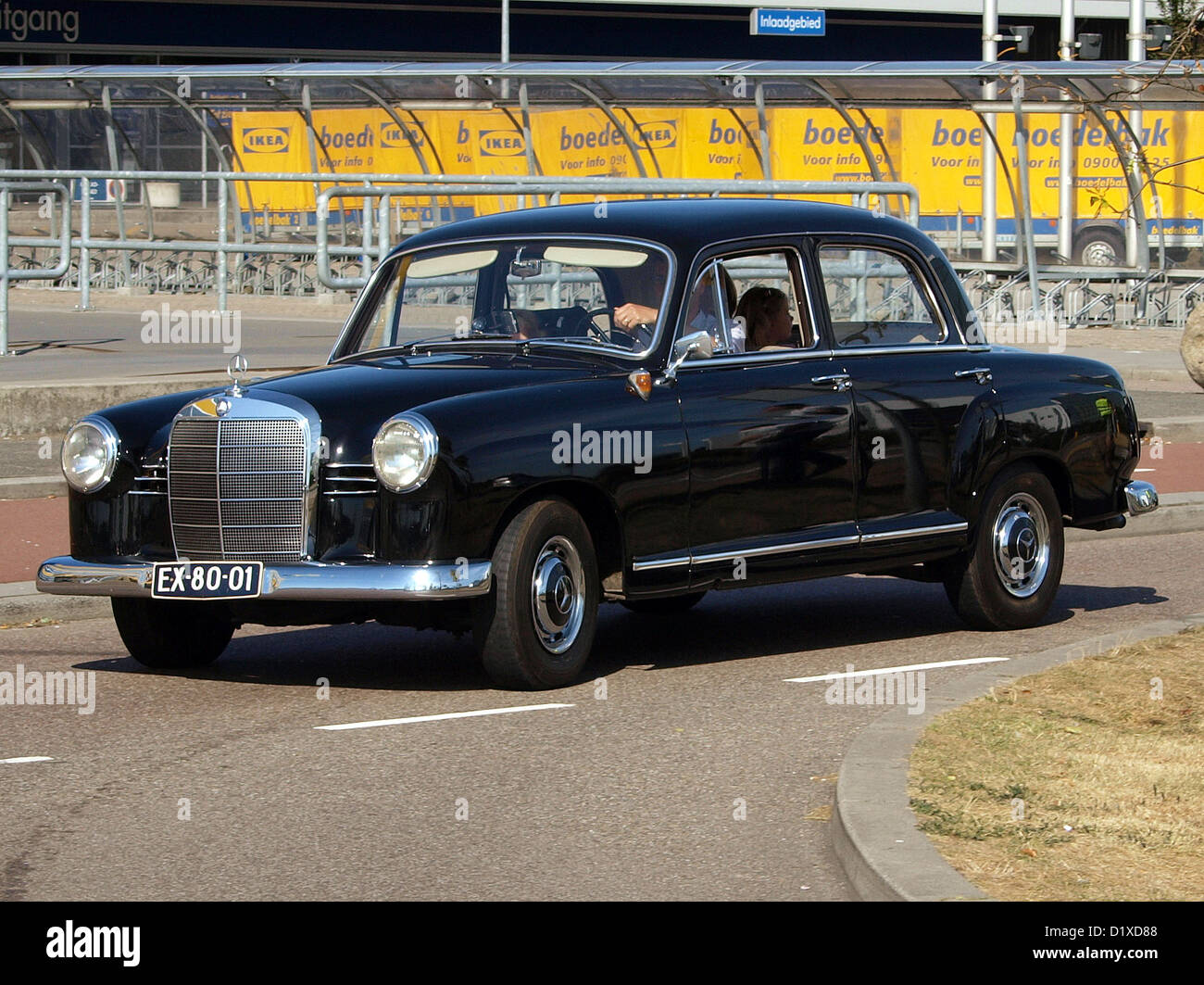 Mercedes 190 race car hi-res stock photography and images - Alamy