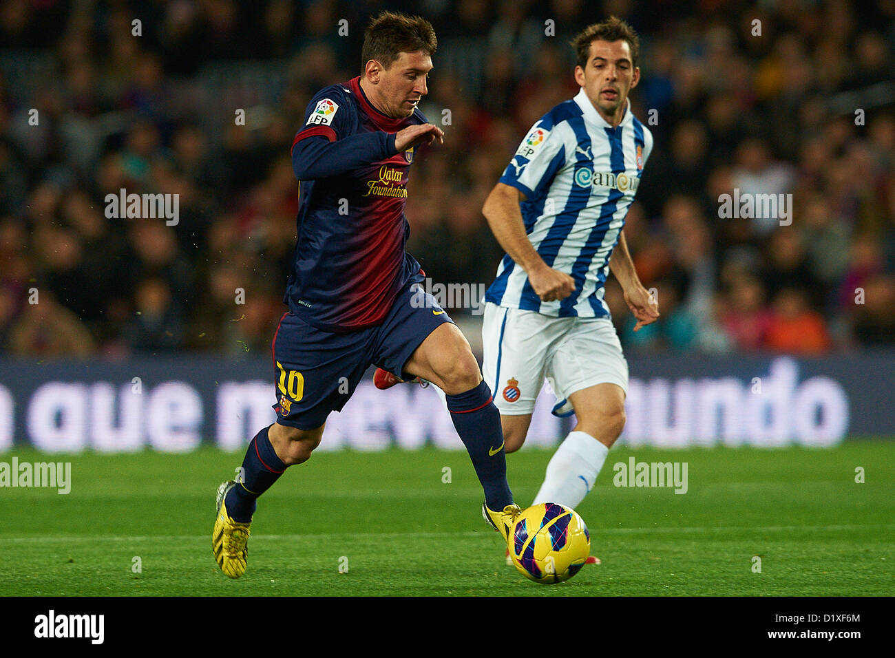 Lionel messi with ball hi-res stock photography and images - Alamy