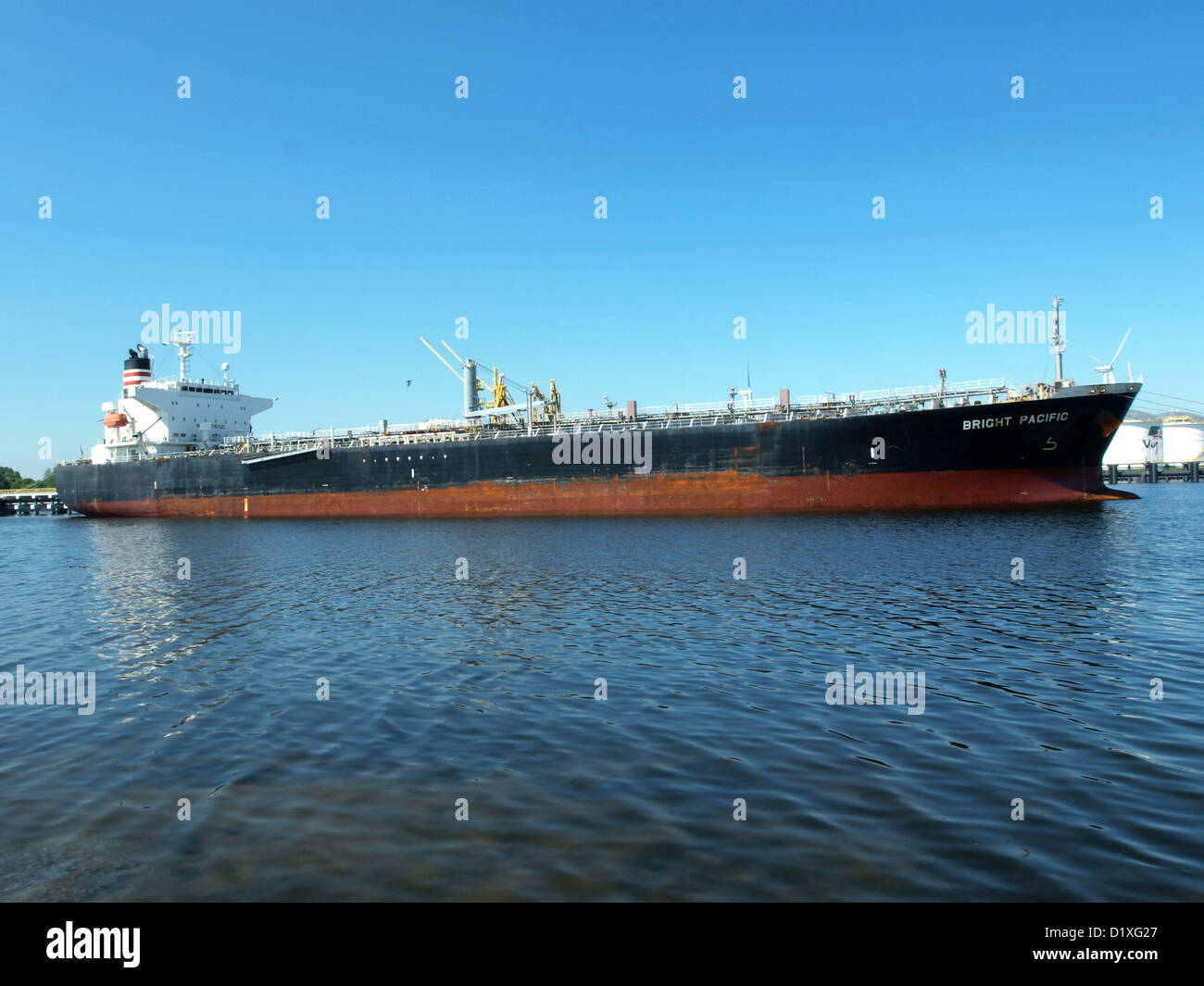 Supertanker deck hi-res stock photography and images - Alamy