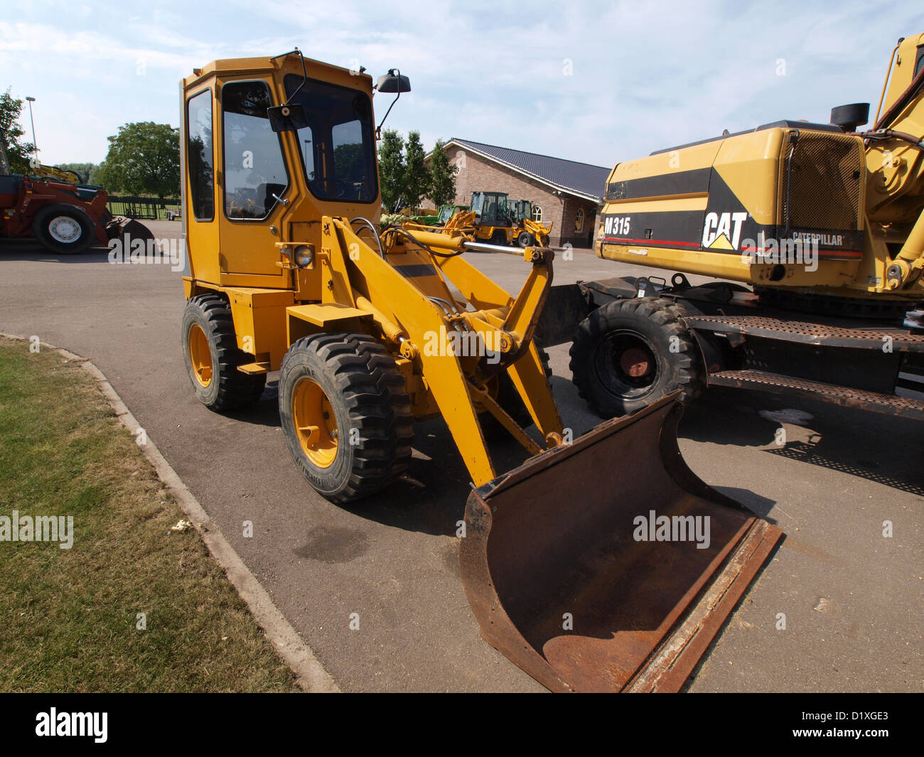 Front end loader hi-res stock photography and images - Alamy