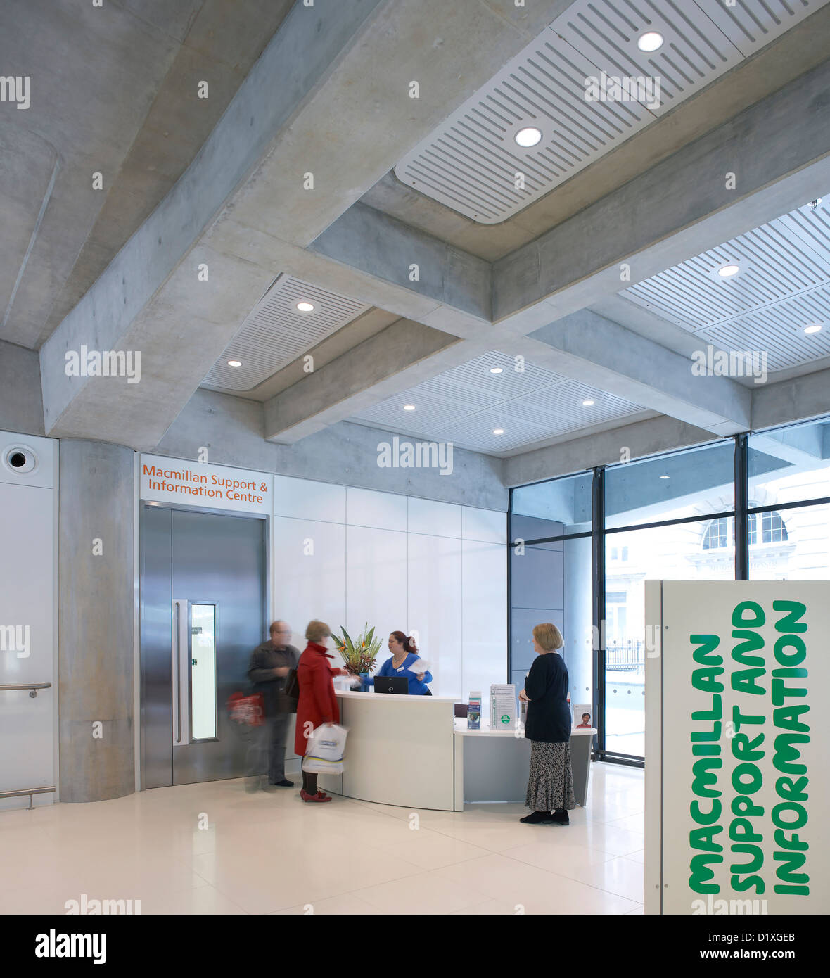 UCH MACMILLAN CANCER CENTRE, London, United Kingdom. Architect: Hopkins ...