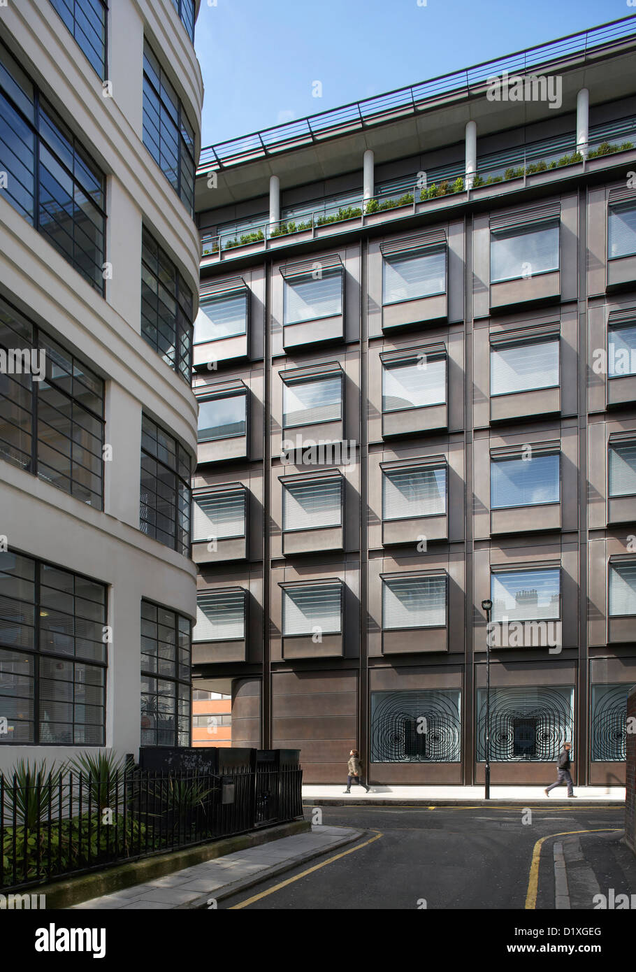 UCH MACMILLAN CANCER CENTRE, London, United Kingdom. Architect: Hopkins ...