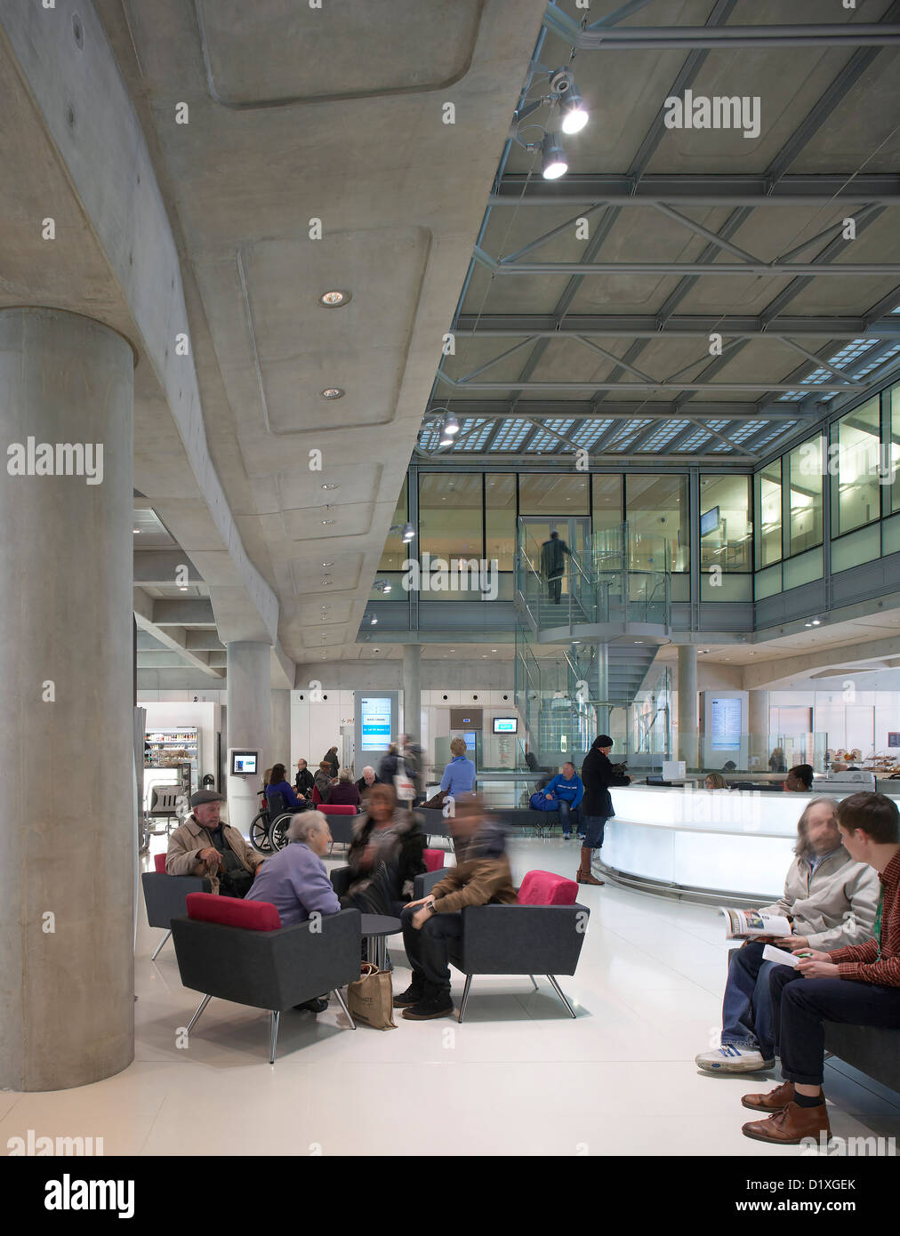 UCH MACMILLAN CANCER CENTRE, London, United Kingdom. Architect: Hopkins ...