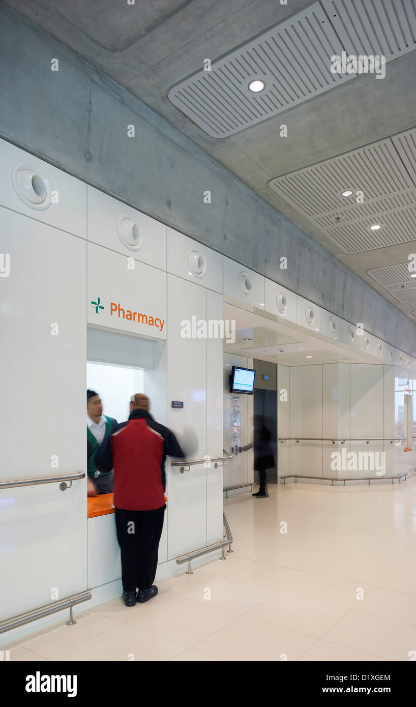 UCH MACMILLAN CANCER CENTRE, London, United Kingdom. Architect: Hopkins ...