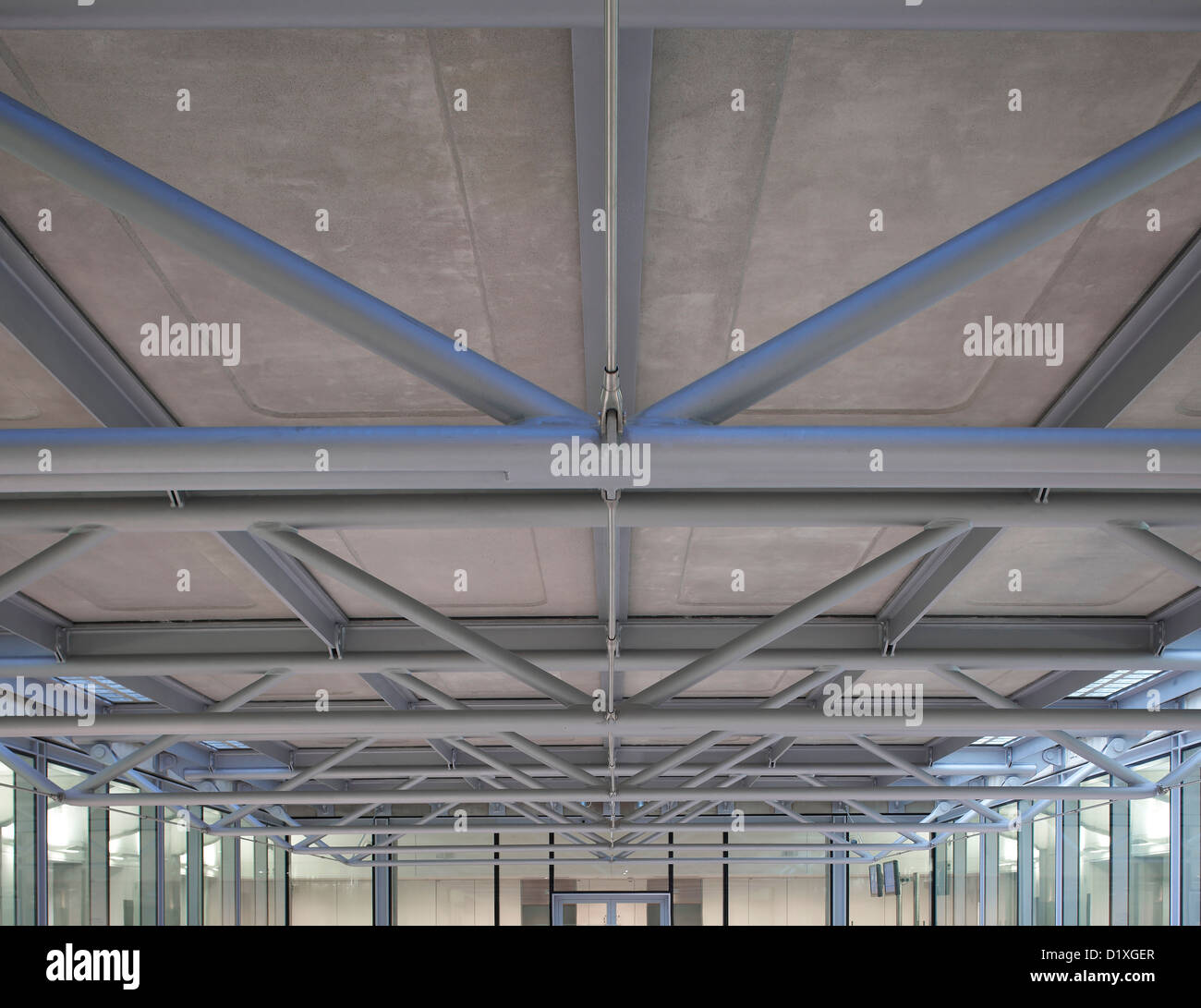 UCH MACMILLAN CANCER CENTRE, London, United Kingdom. Architect: Hopkins ...