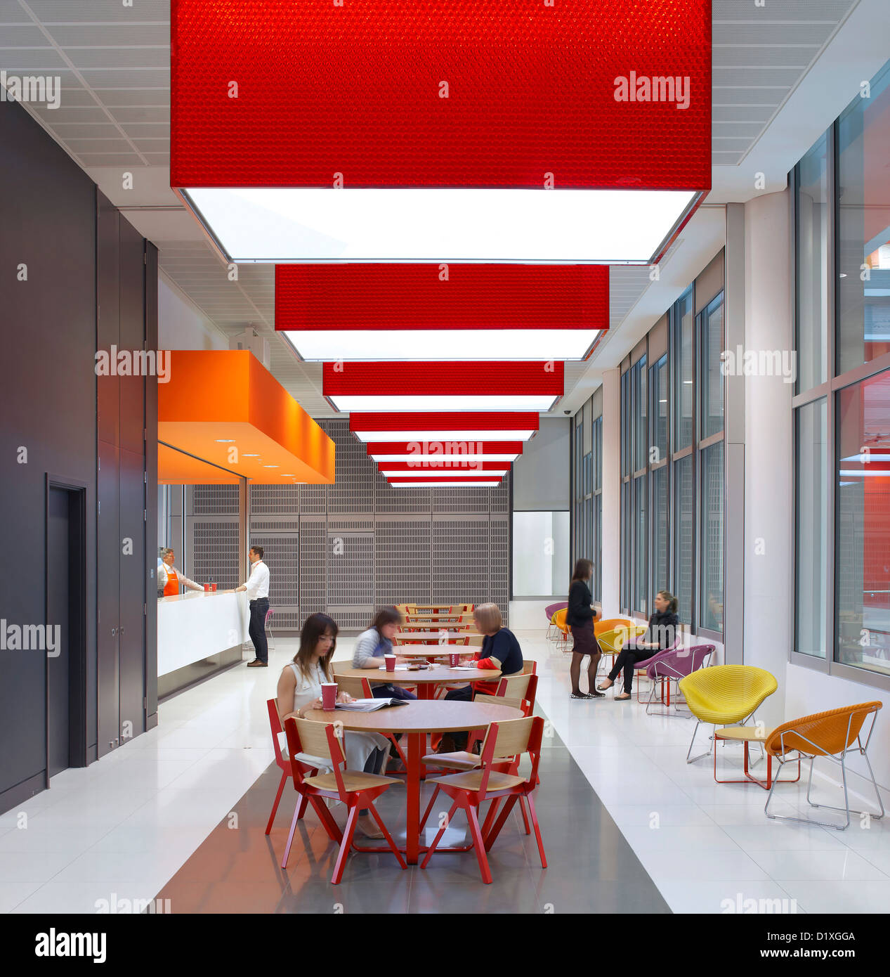 Bbc broadcasting house interior hi-res stock photography and images - Alamy