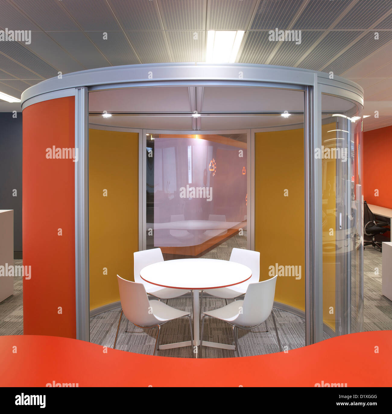 Bbc london interior hi-res stock photography and images - Alamy
