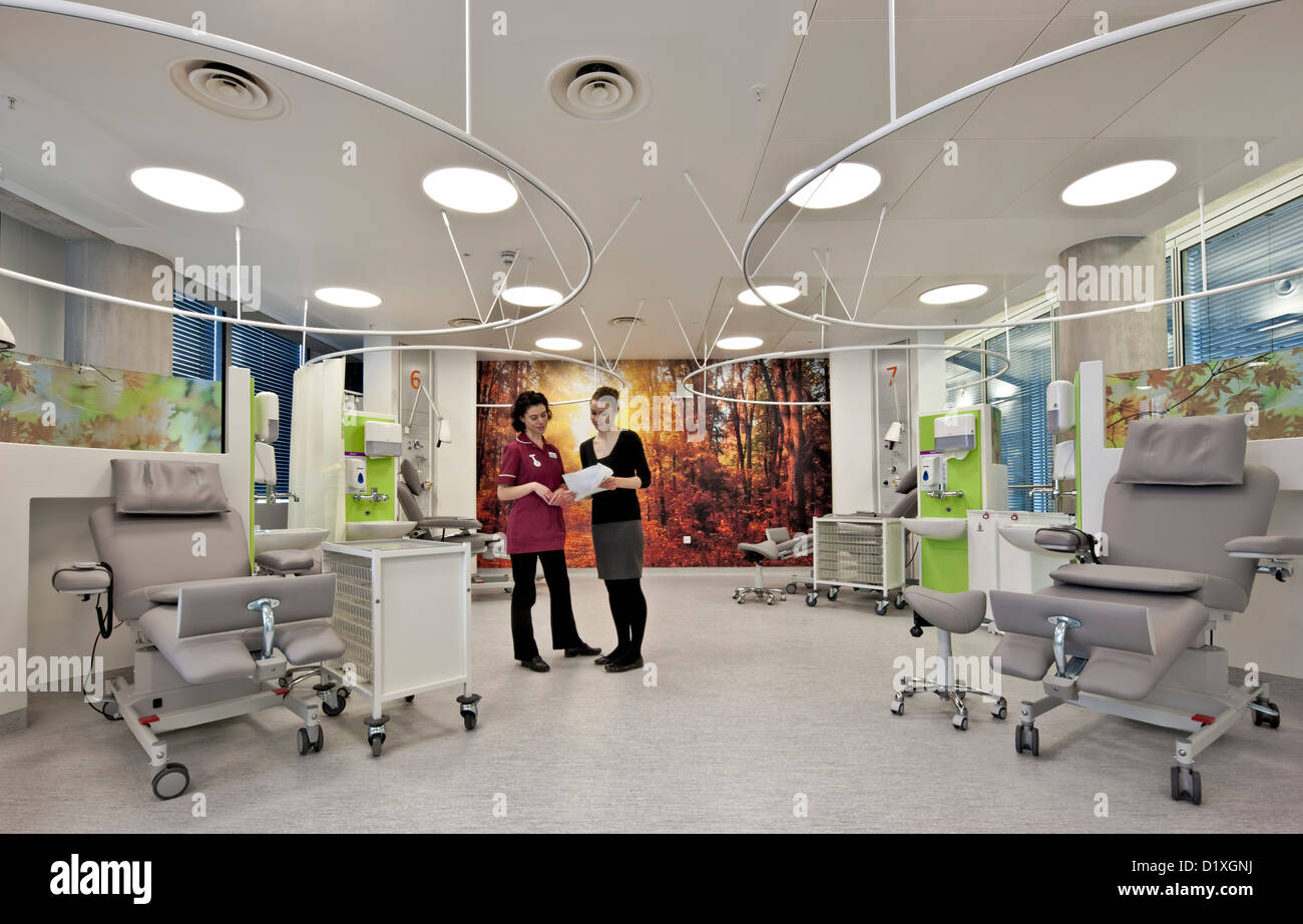 UCH Macmillan Cancer Centre, London, United Kingdom. Architect: Hopkins ...