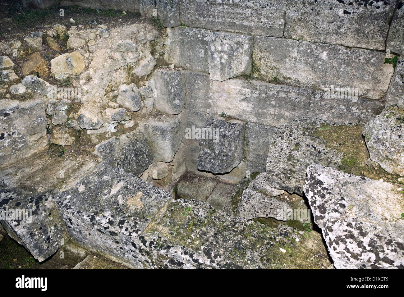large stone bonding Stock Photo - Alamy