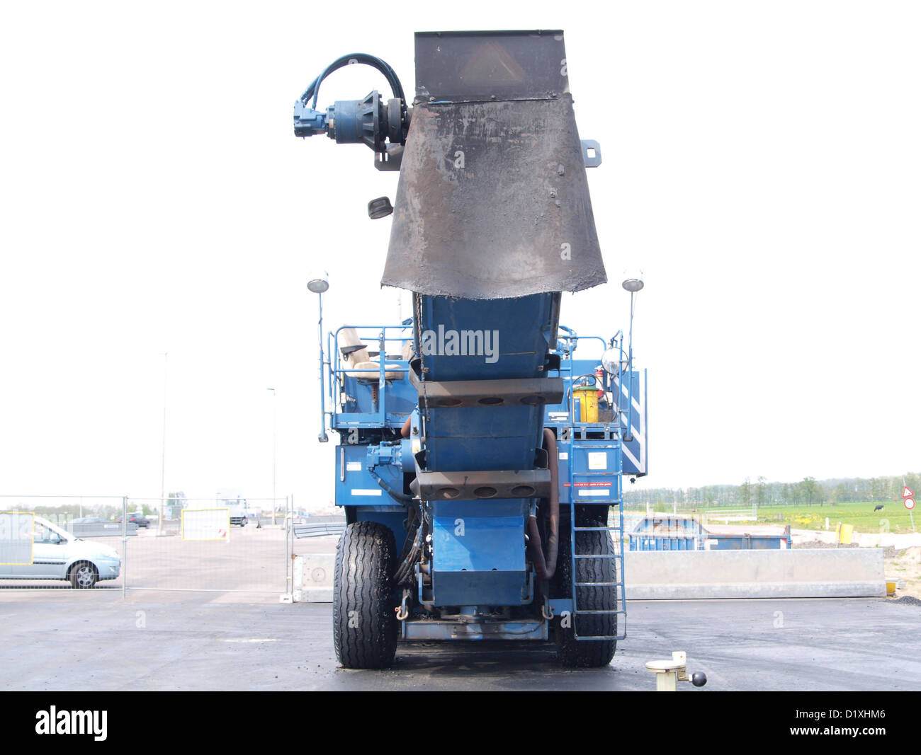 The SB2500D is a machine used for road construction, specifically ...