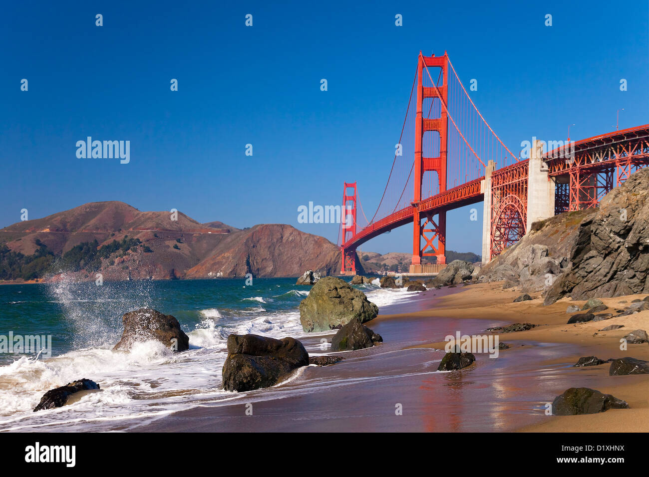 The Golden Gate Bridge in San Francisco bay Stock Photo - Alamy