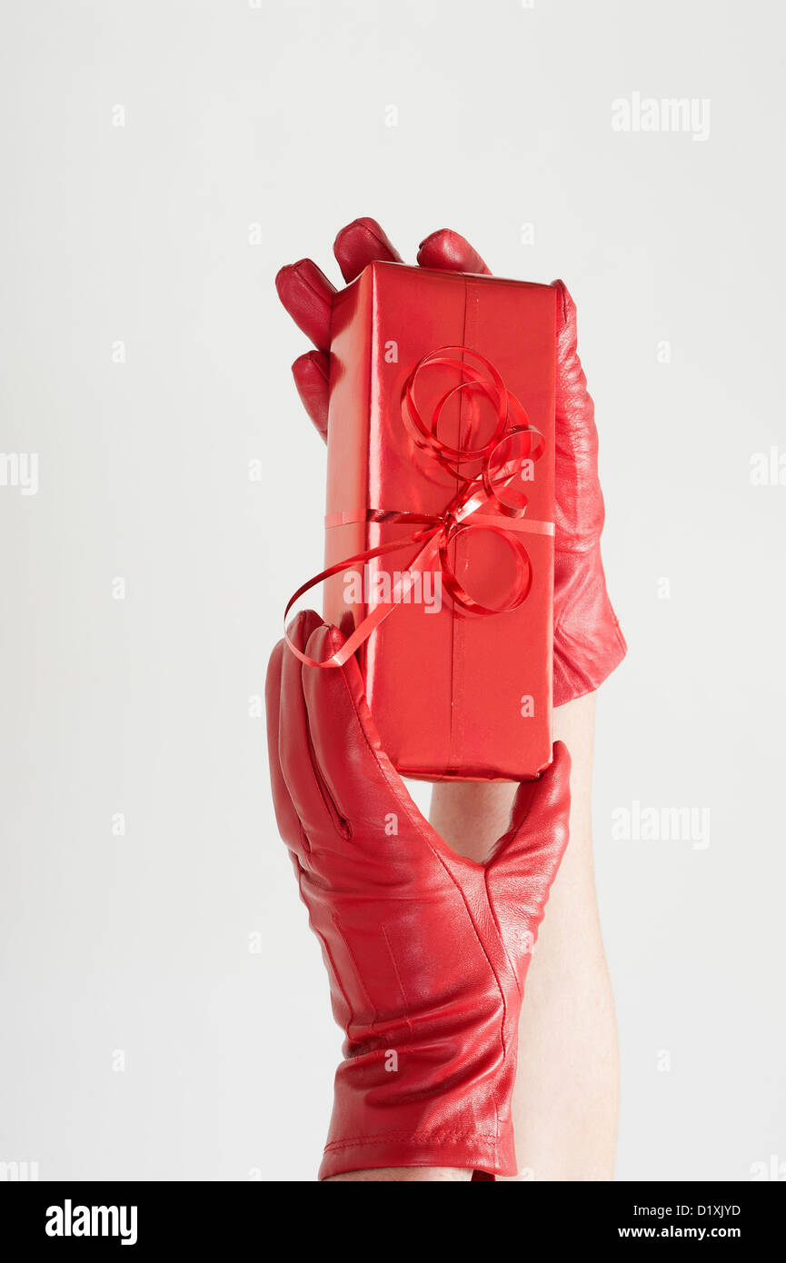 Womans wrap hi-res stock photography and images - Alamy