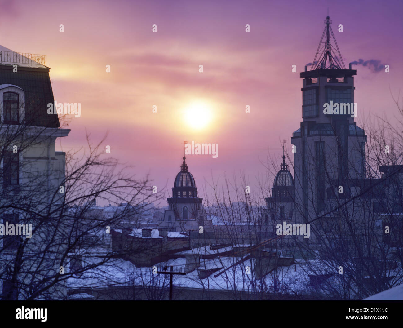 Winter night city hi-res stock photography and images - Alamy