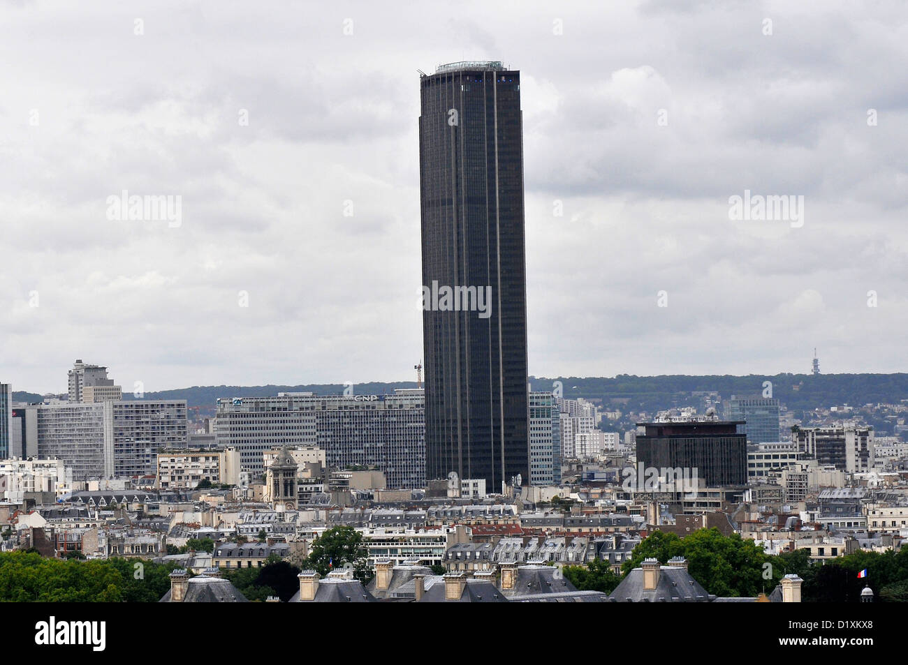 The Tour Montparnasse a 210-metre (689 ft) office skyscraper located in ...
