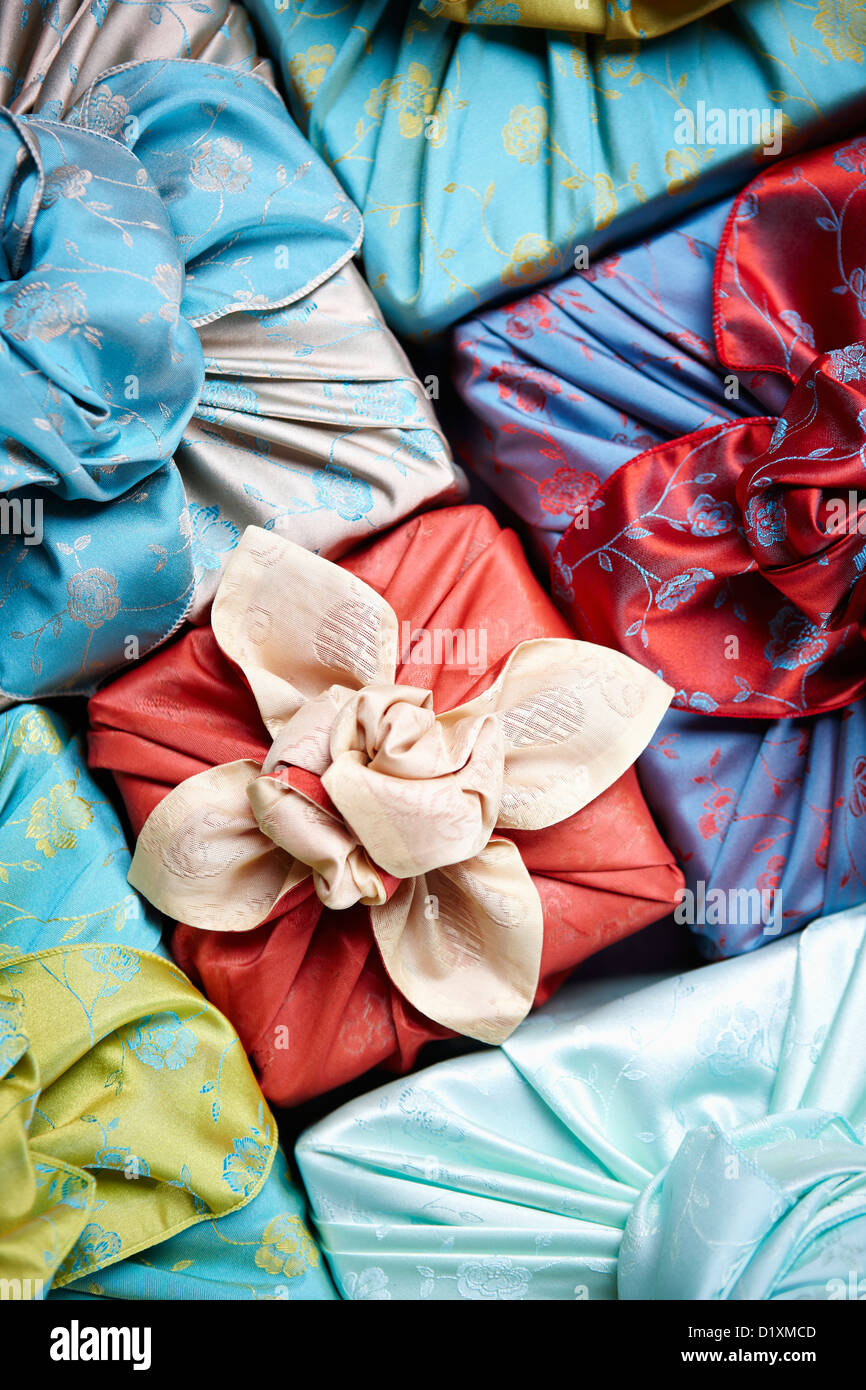 lots of packages in Korean traditional wraps Stock Photo - Alamy