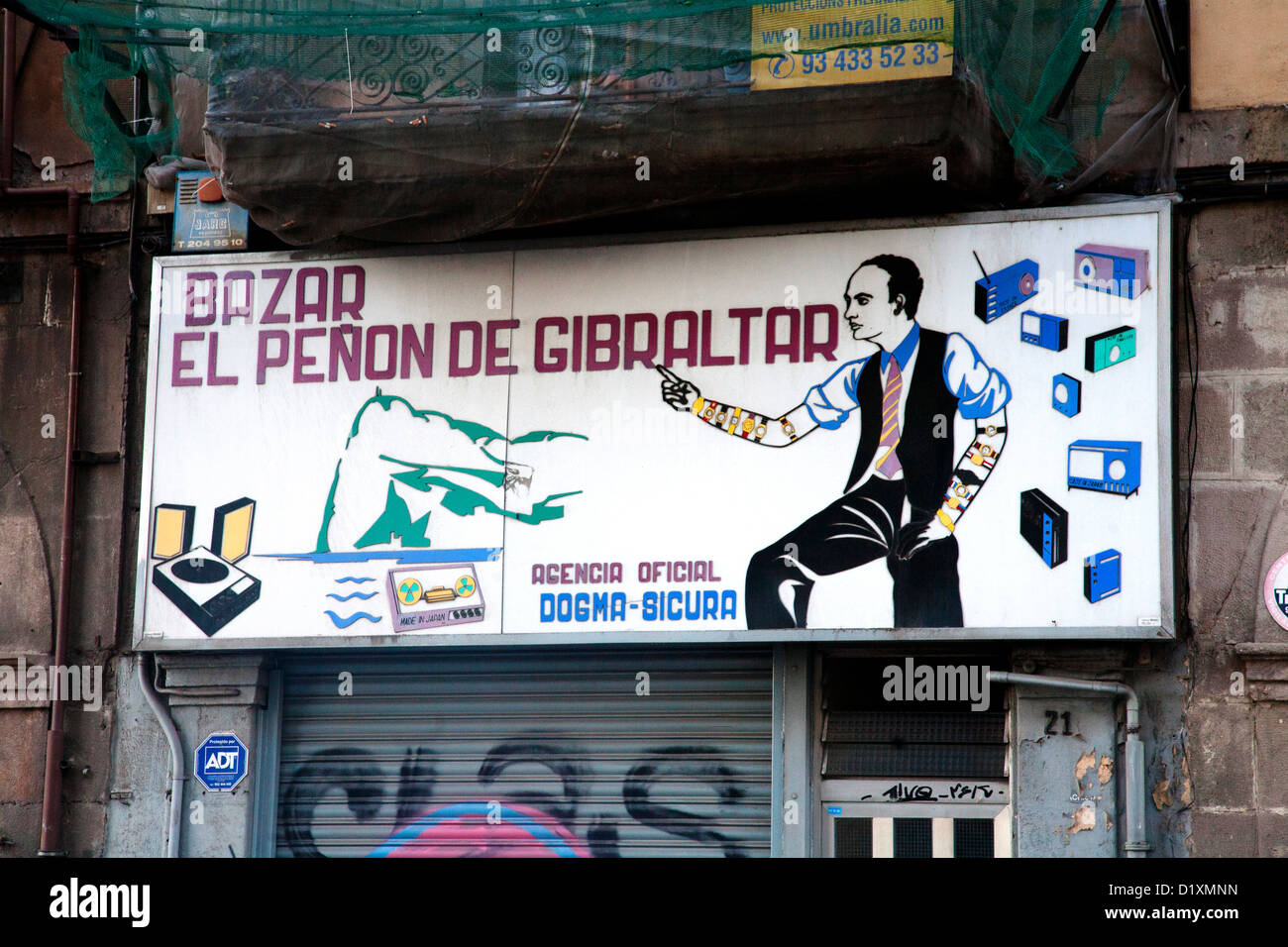 Horizontal hoarding hi-res stock photography and images - Alamy