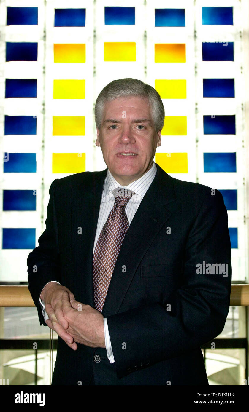 The chairman standard life hi-res stock photography and images - Alamy