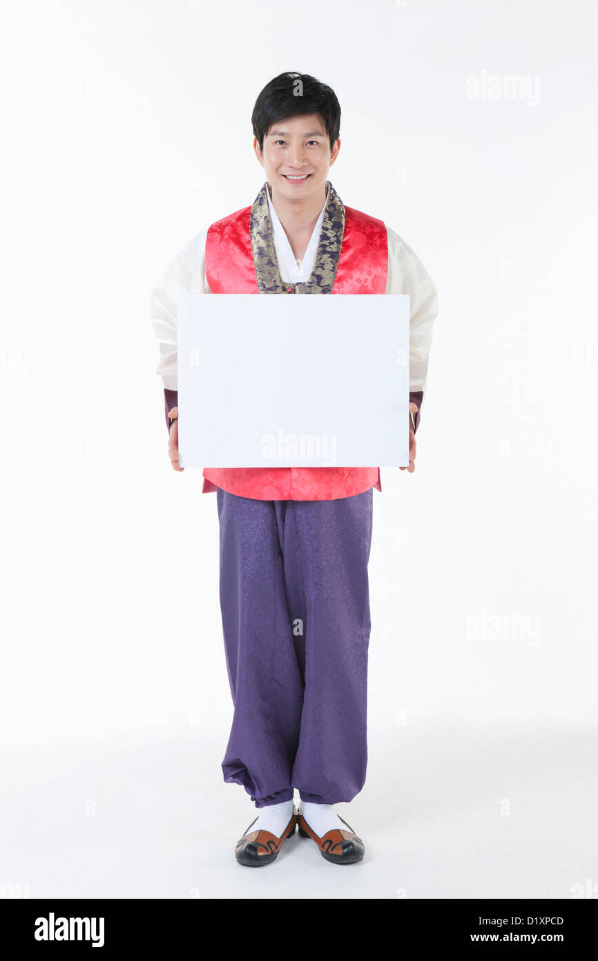 Hanbok indoor hi-res stock photography and images - Alamy