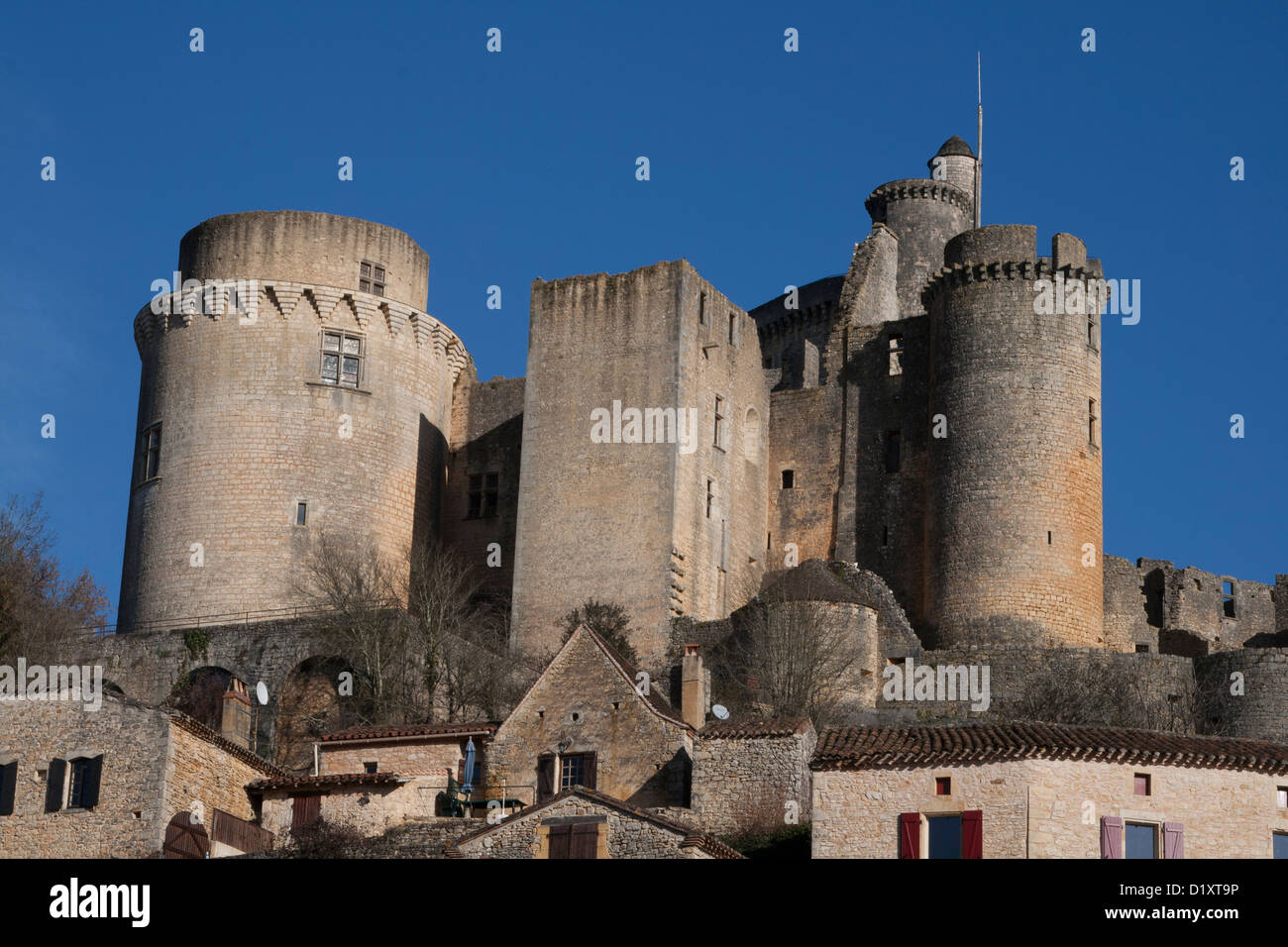 Fumel hi-res stock photography and images - Alamy