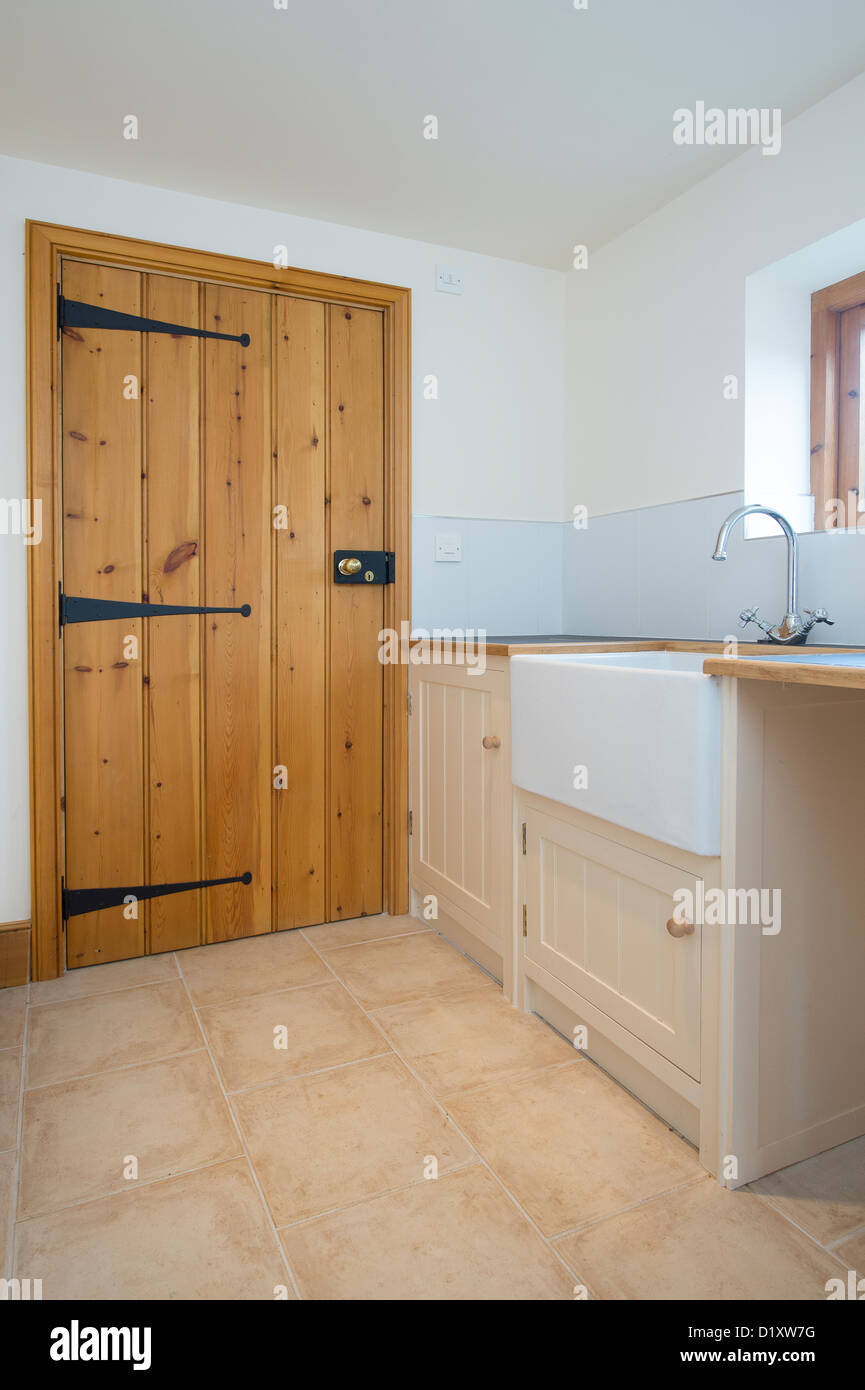 Butler sink hi-res stock photography and images - Alamy