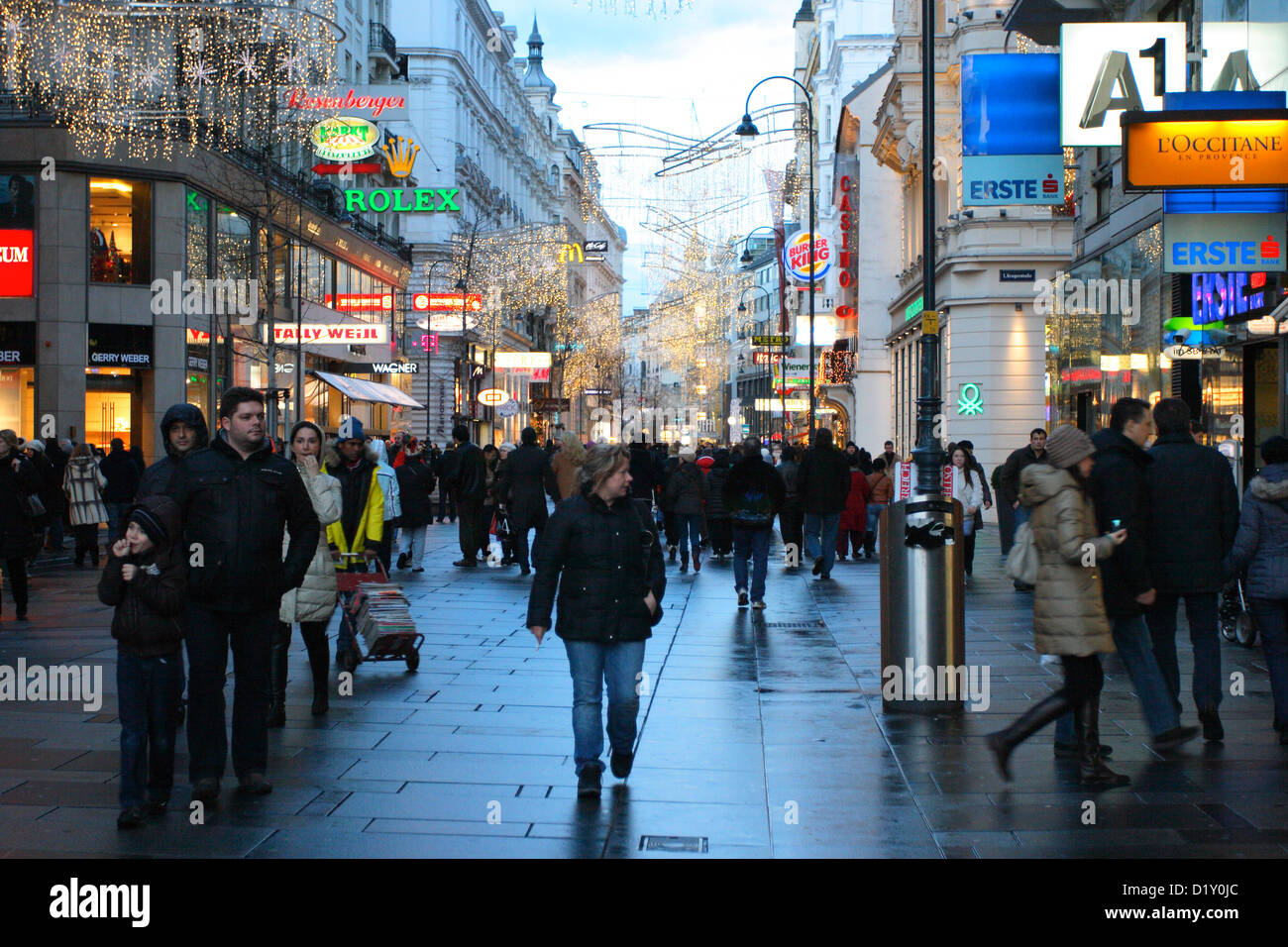 Vienna lights hi-res stock photography and images - Alamy