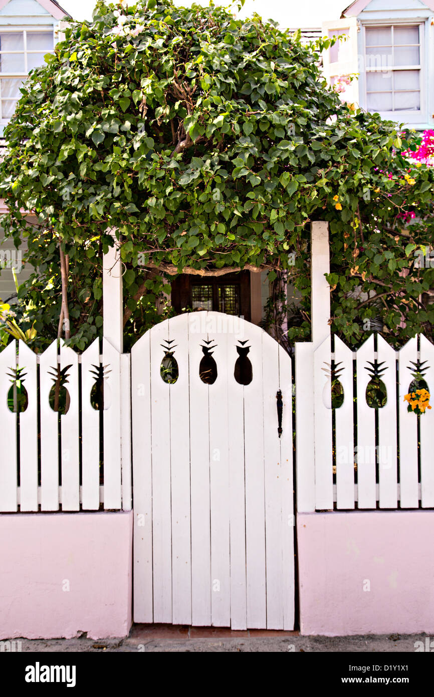 Old clapboard house in Dunmore Town, Harbour Island, The Bahamas Stock ...