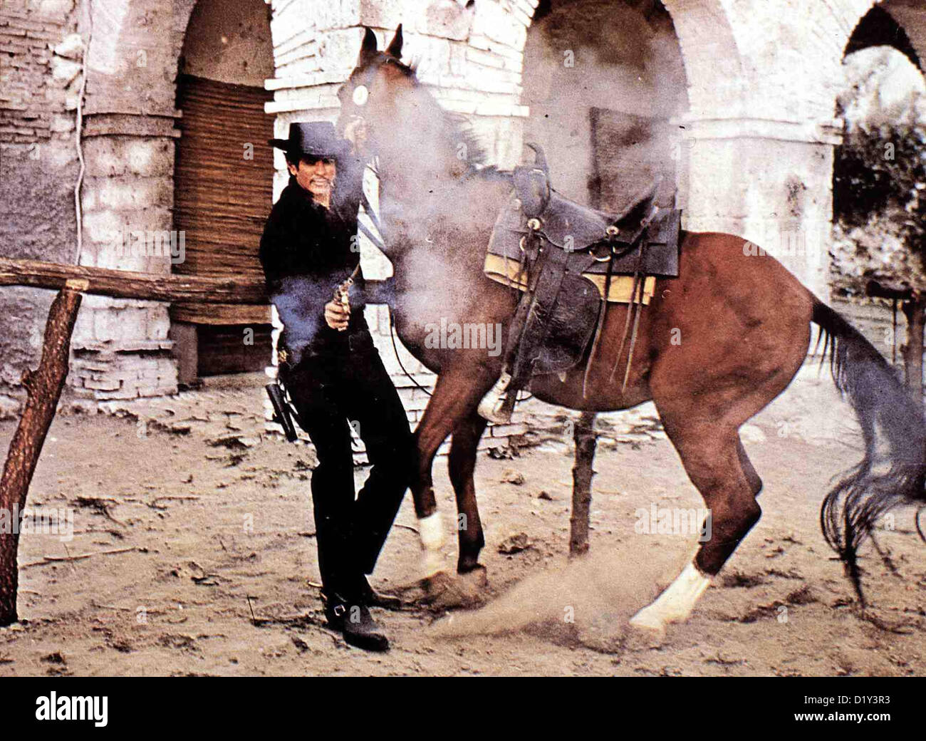 Ringo Mit Den Goldenen Pistolen Johnny Oro Franco de Rosa Der Sheriff ...