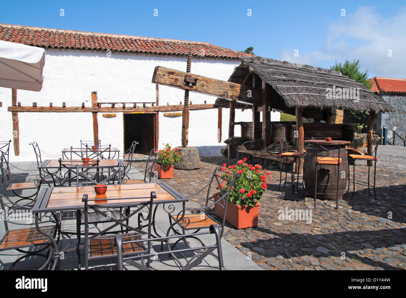 Guanche statue canaries hi-res stock photography and images - Alamy