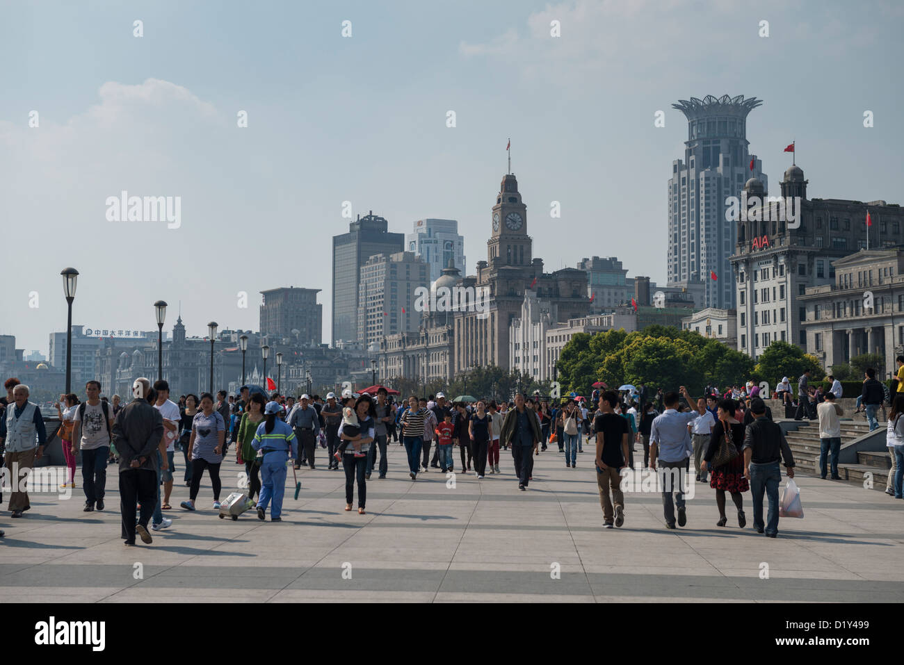 View on the Bund, the Historical Waterfront of Shanghai Stock Photo - Alamy