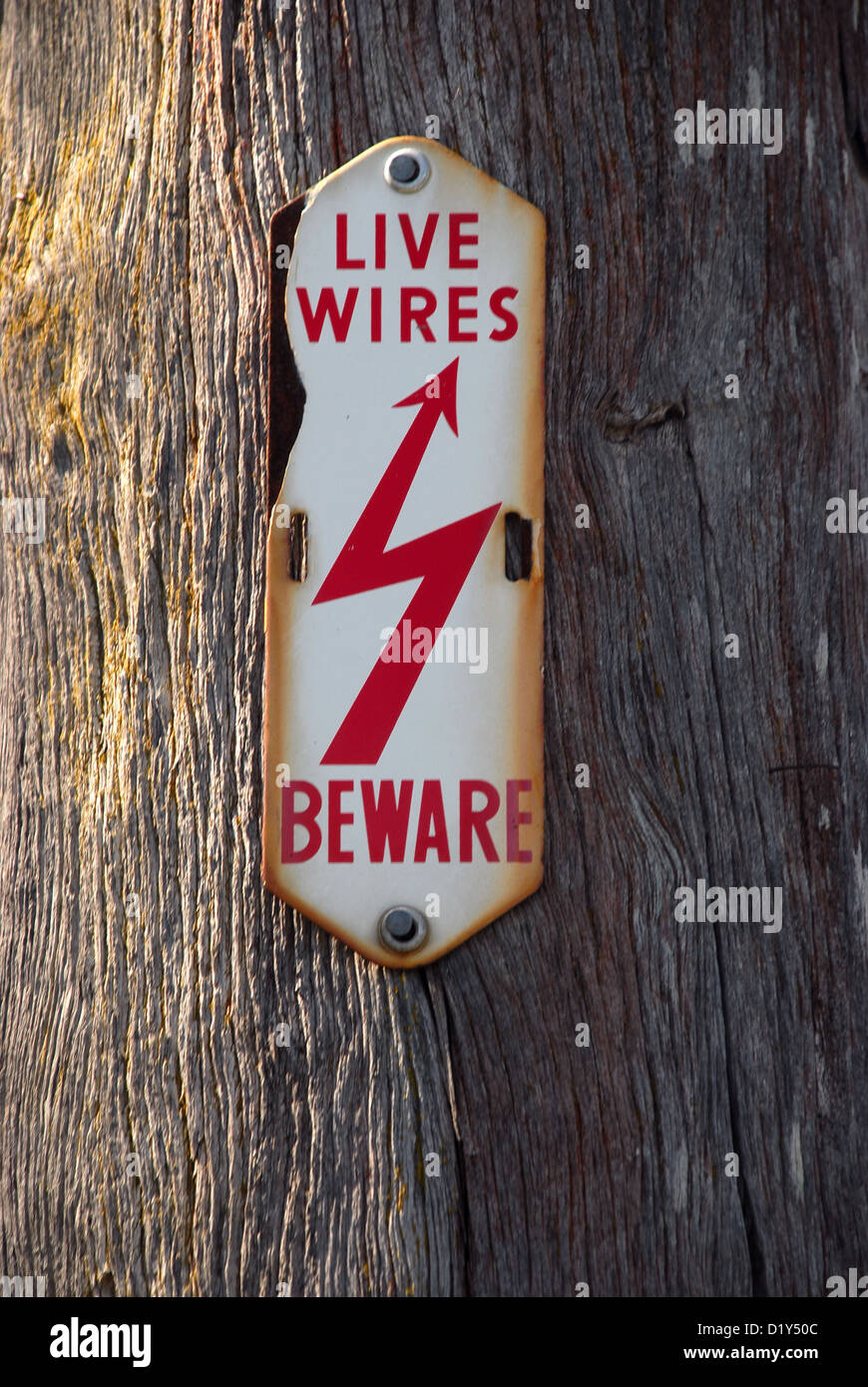 Electrical warning sign hi-res stock photography and images - Alamy