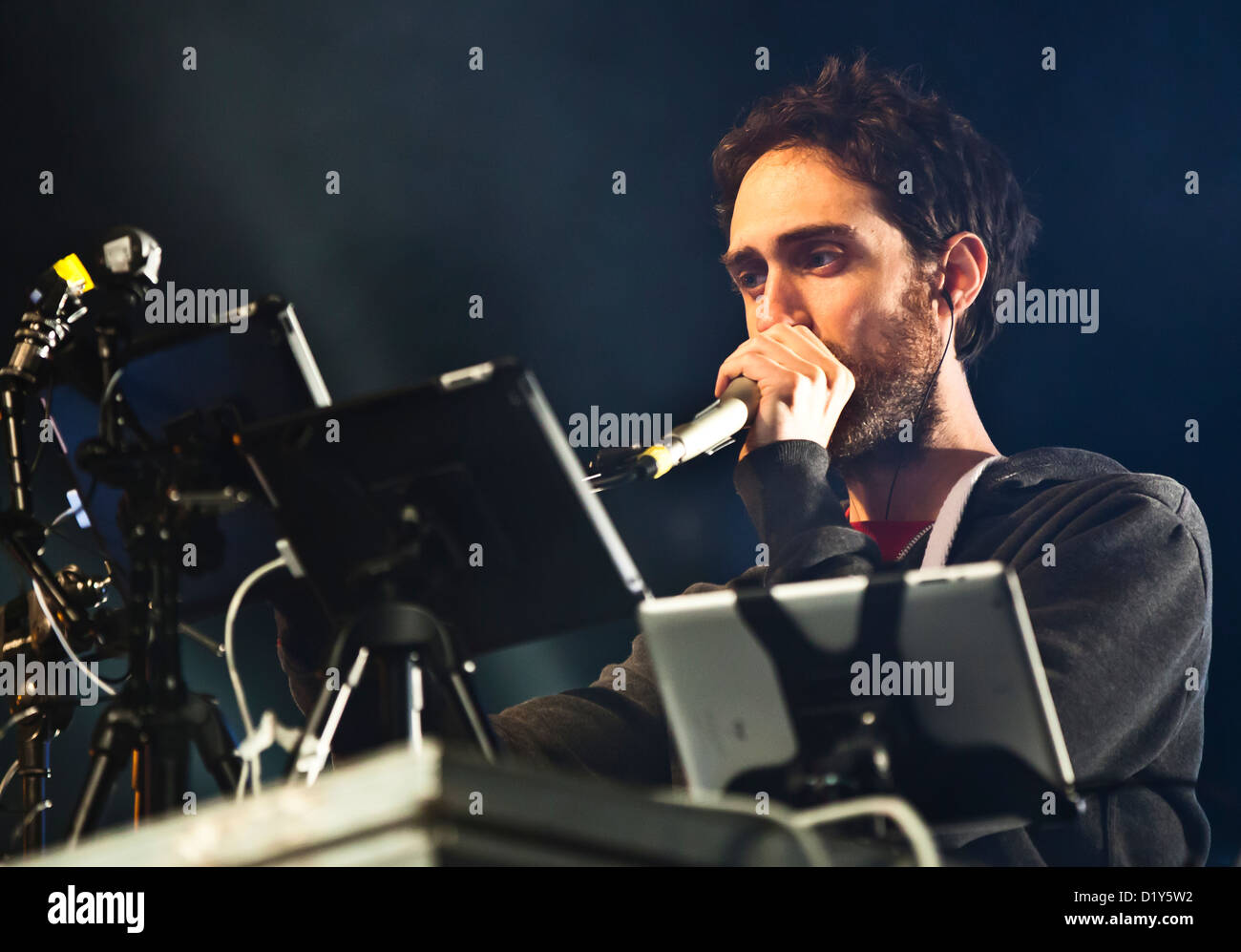 Beardyman live at Brisfest 2012, Ashton Court, Bristol Stock Photo - Alamy