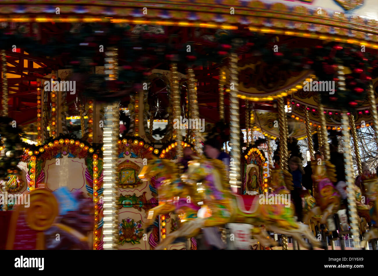 Edinburgh princes street gardens carousel hi-res stock photography and ...