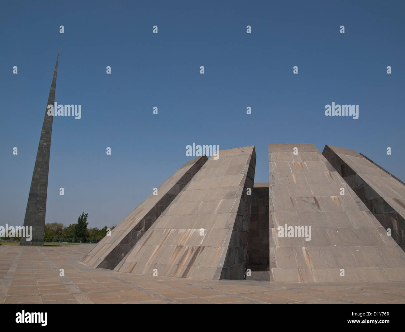 Armenian genocide memorial (Tsitsernakaberd Stock Photo - Alamy