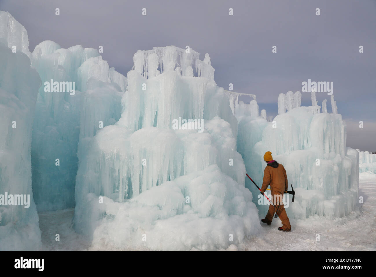 Ice worker hi-res stock photography and images - Alamy
