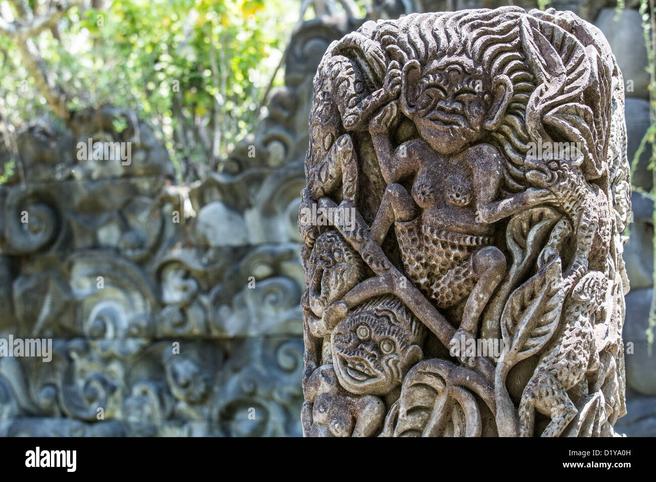 Balinese statue in the traditional gardens, Hyatt Regency Sanur, Bali ...