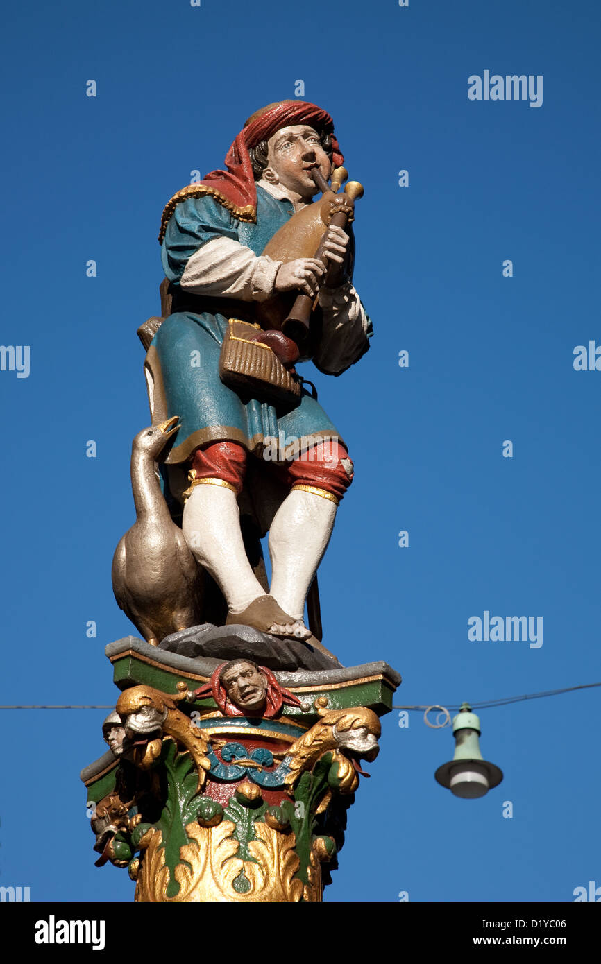 Piper Statue High Resolution Stock Photography and Images - Alamy