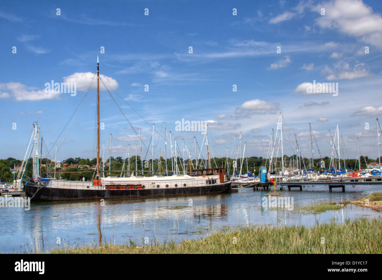 River hamble hi-res stock photography and images - Alamy